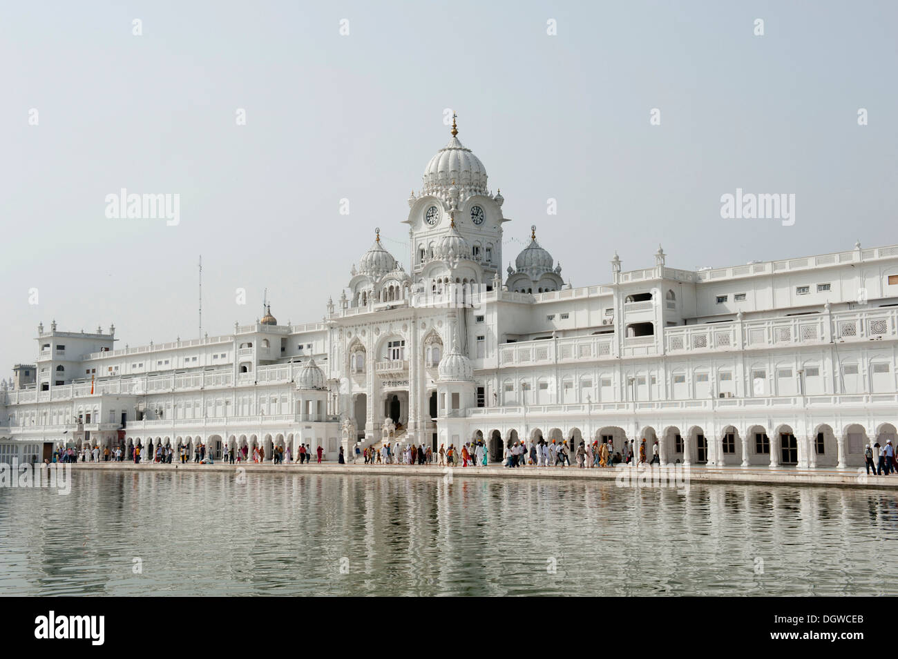 Sikhism golden temple hi-res stock photography and images - Alamy