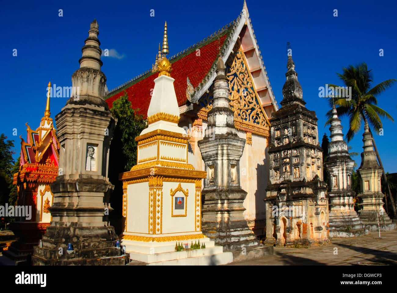 Theravada Buddhism, ornate grave stupas, Wat Xayaphoum temple ...