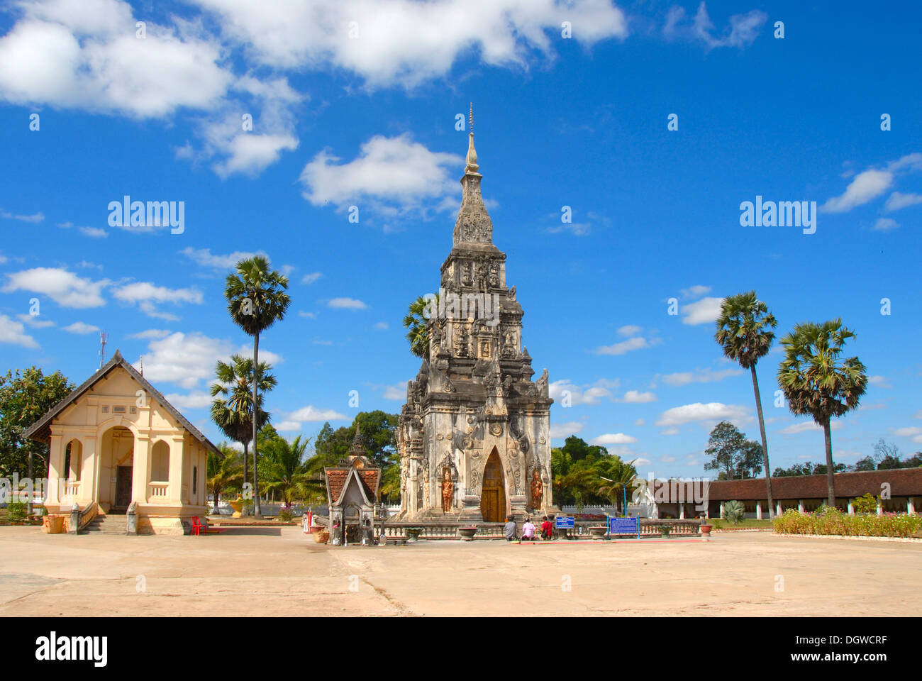 Theravada Buddhism, old ornate temple, That Ing Hang Stupa, in ...