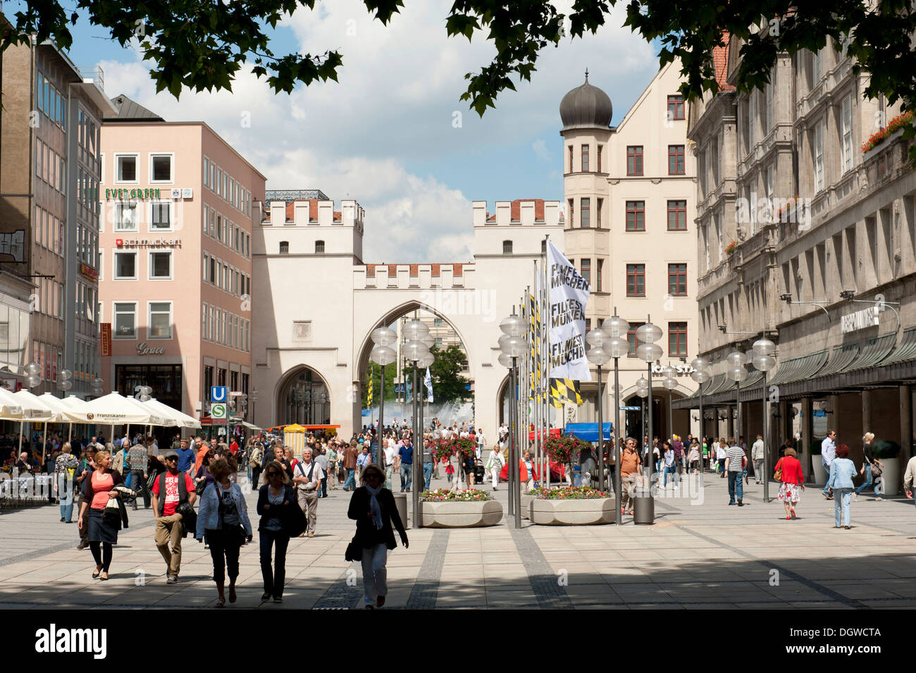 Pedestrian area, Karlstor gate, western end of the Neuhauser Strasse ...