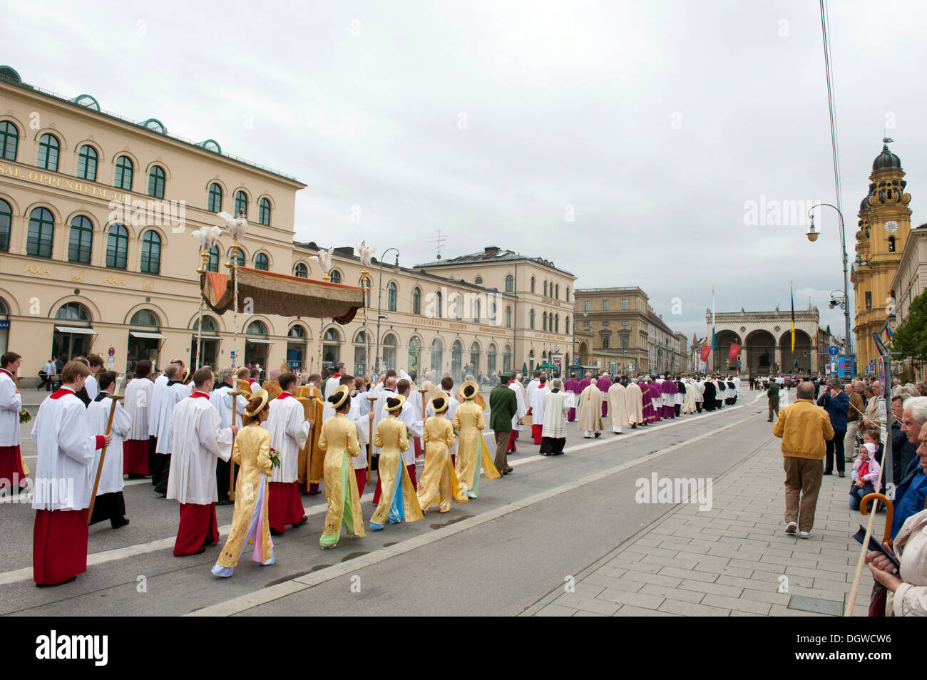 Catholic Corpus Christi procession, Archbishop Reinhard Marx carrying ...