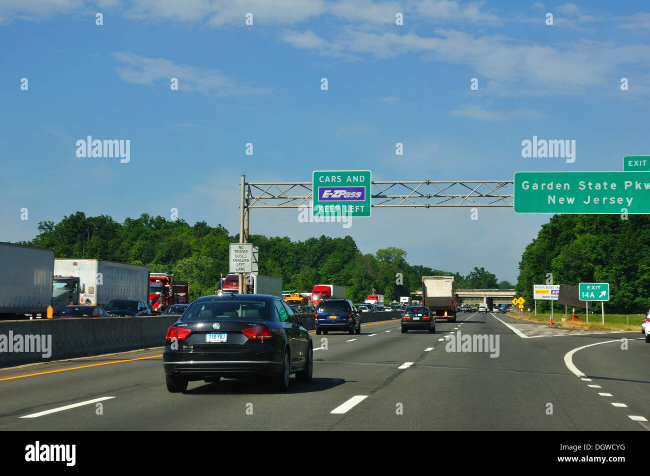 Traffic jam on a highway in New Jersey, USA Stock Photo - Alamy
