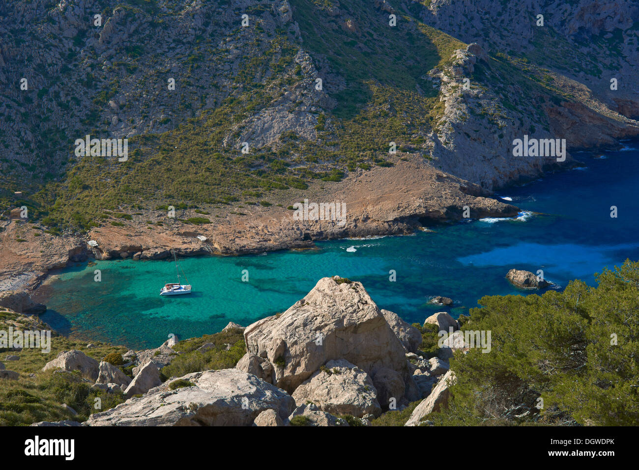 Cala Figuera, Cabo de Formentor, Formentor Cape, Serra de Tramuntana ...