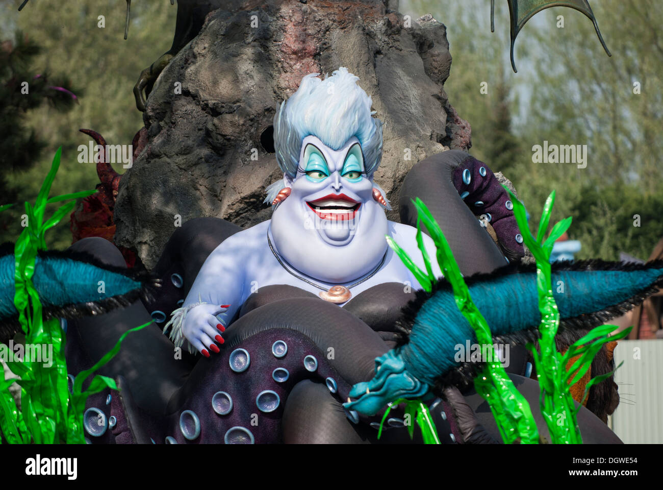 Ursula little mermaid hi-res stock photography and images - Alamy