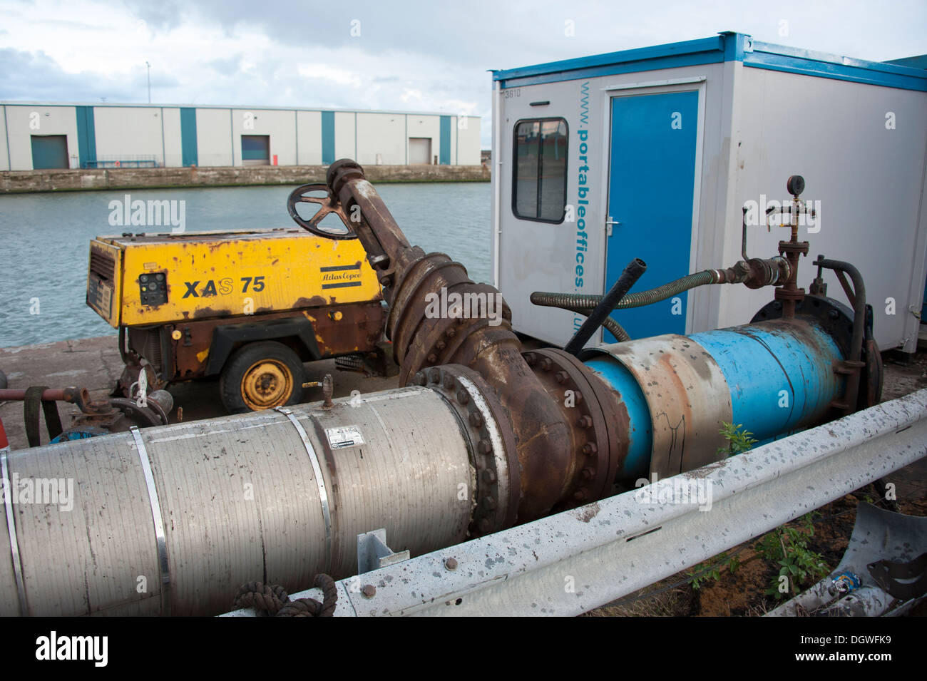 Large gas pipe gate valve isolation seal insulated Stock Photo - Alamy
