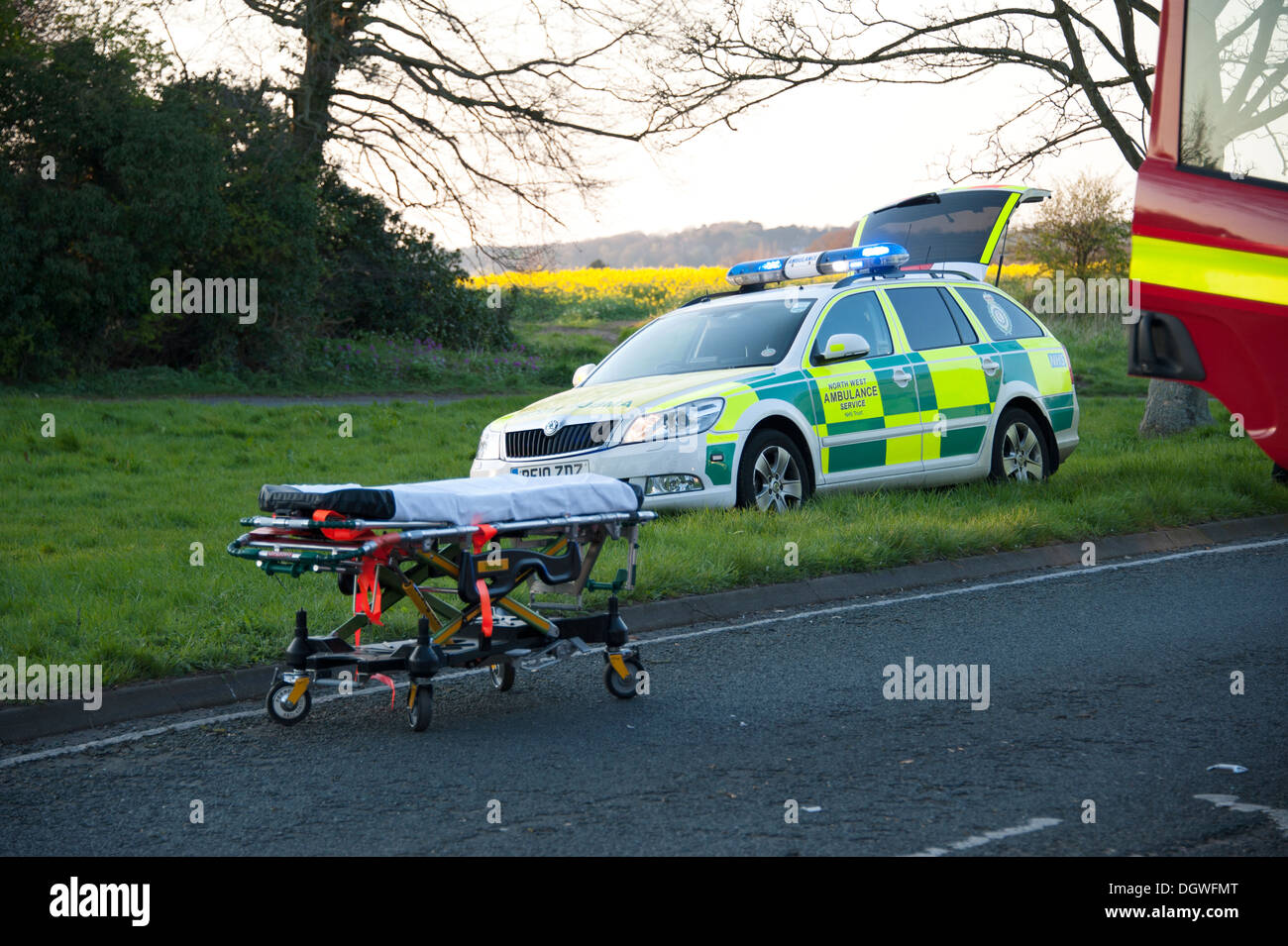 Ambulance Paramedic Rapid Response Vehicle RRV Stock Photo - Alamy