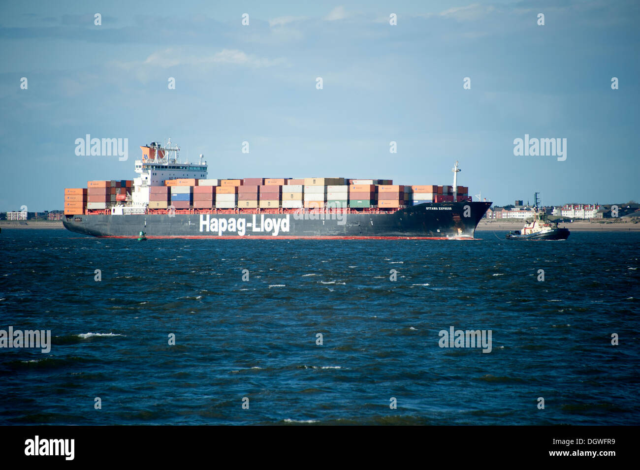 Hapag-Lloyd Hapag Lloyd Sea Shipping Ship Container Stock Photo - Alamy