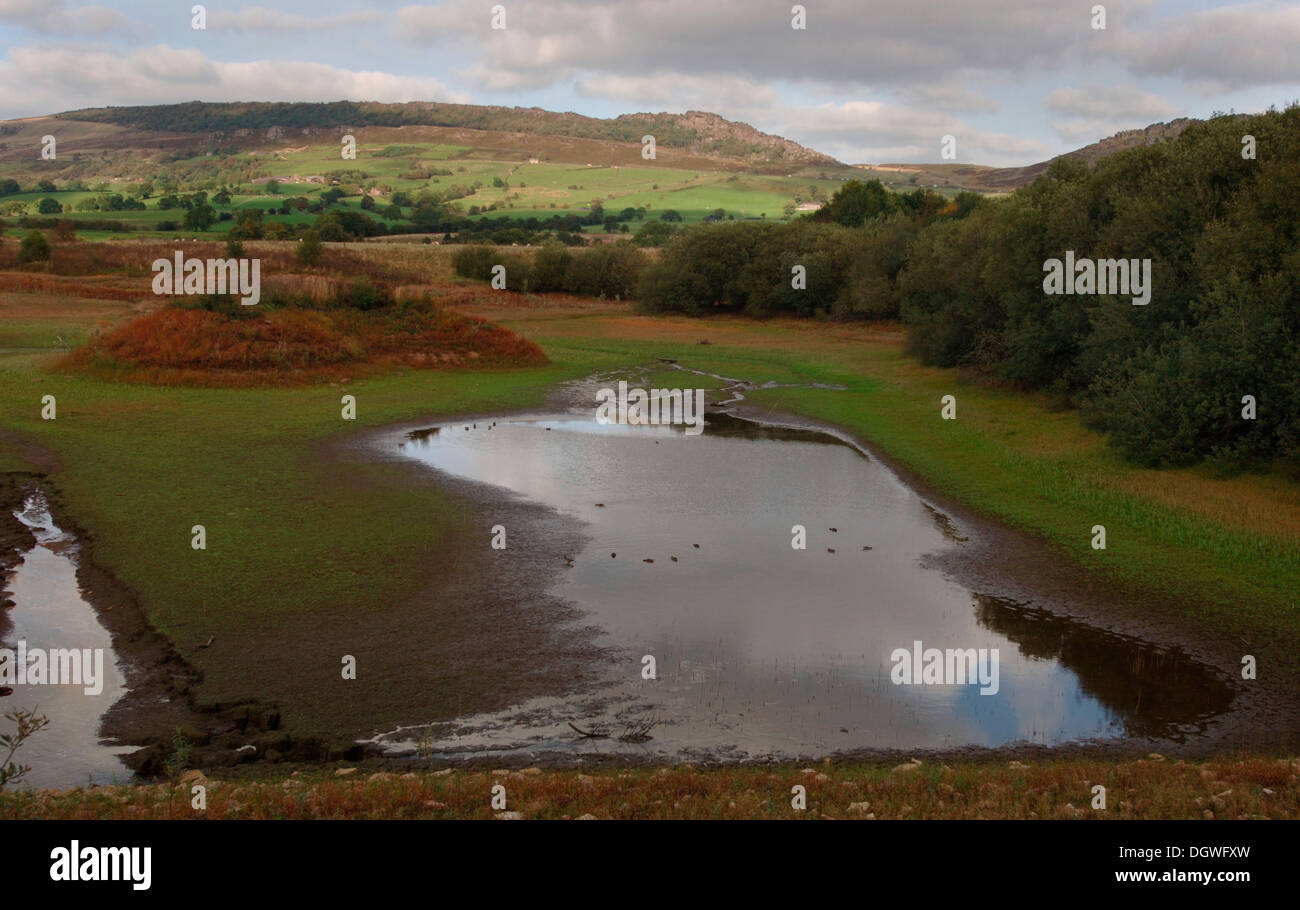 Overflow lake hi-res stock photography and images - Alamy