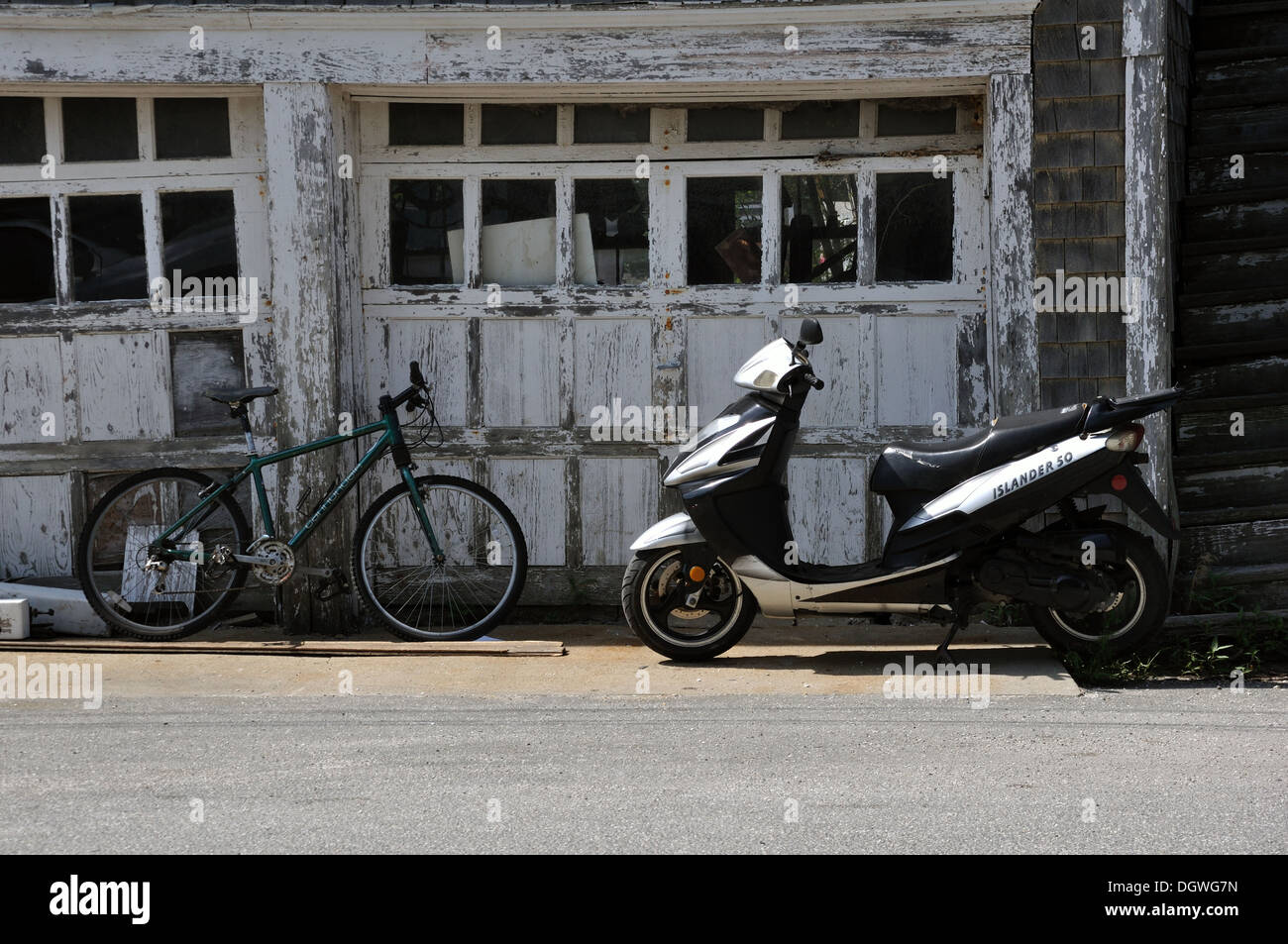 Motoroller hi-res stock photography and images - Alamy
