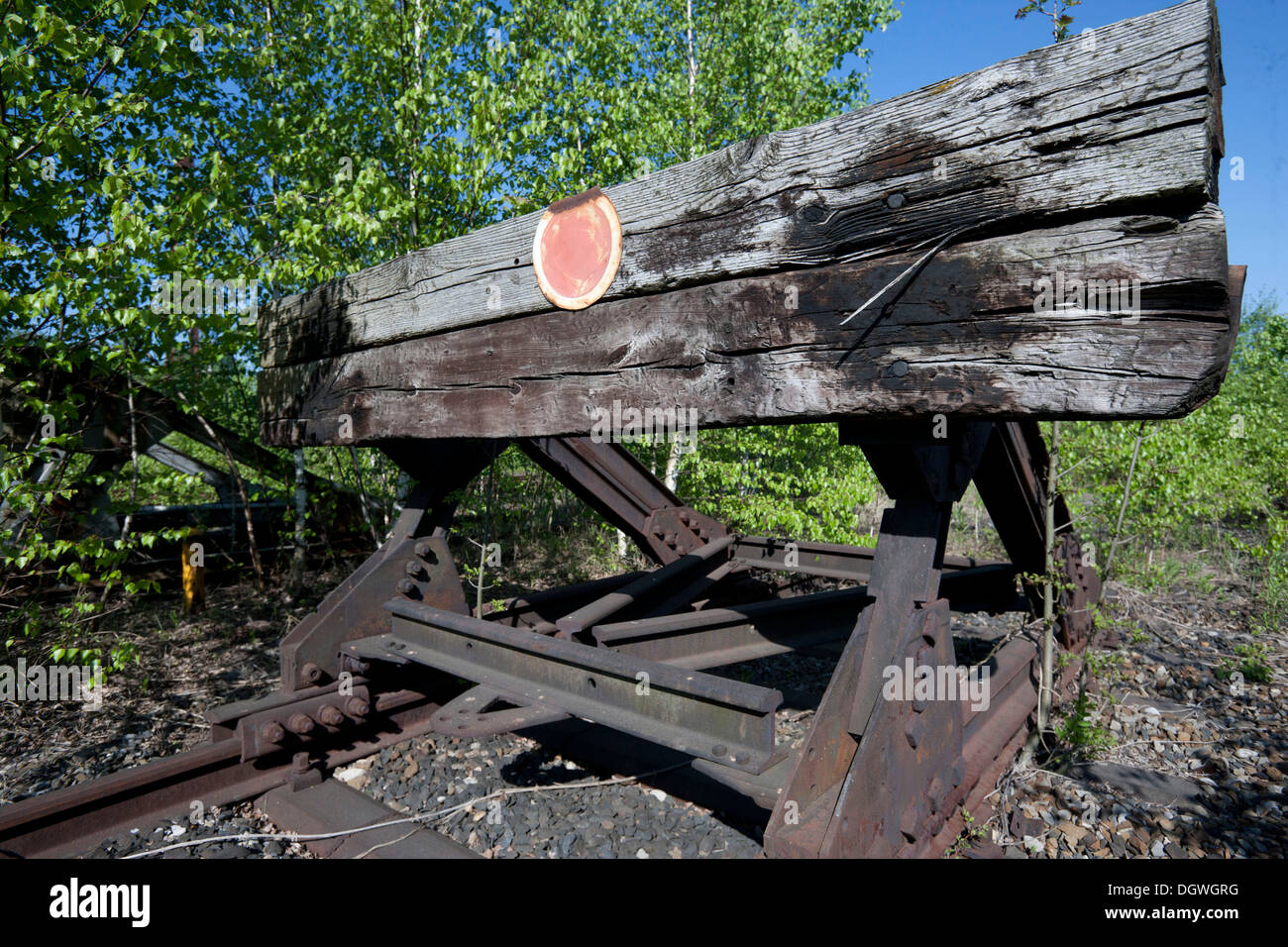 Disused railway tracks Stock Photo - Alamy