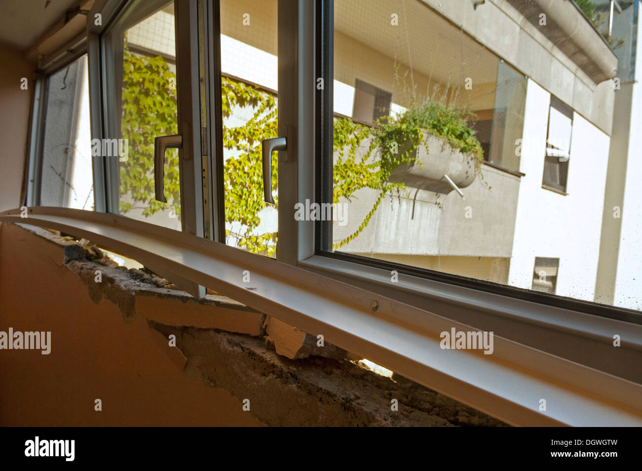 Damage after the controlled detonation of an aerial bomb, Schwabing ...