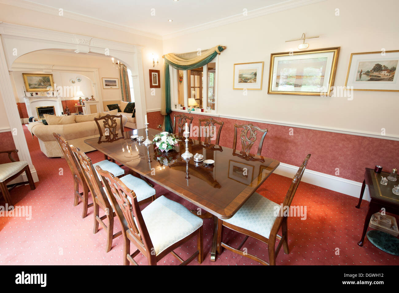 Grand formal English Oak Dining Table Room Stock Photo - Alamy