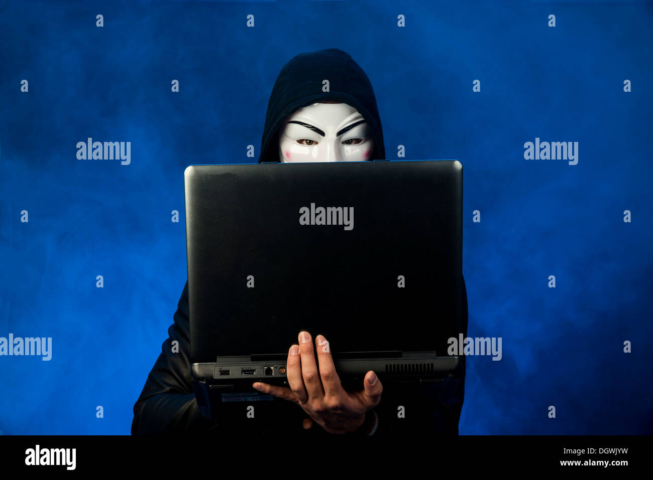 Hackers anonymous hi-res stock photography and images - Alamy