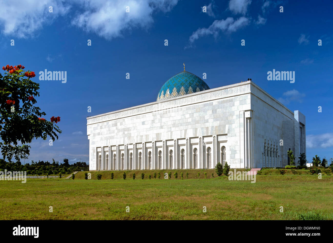 Sarawak State Mosque, Kuching, Sarawak, Borneo, Malaysia Stock Photo ...