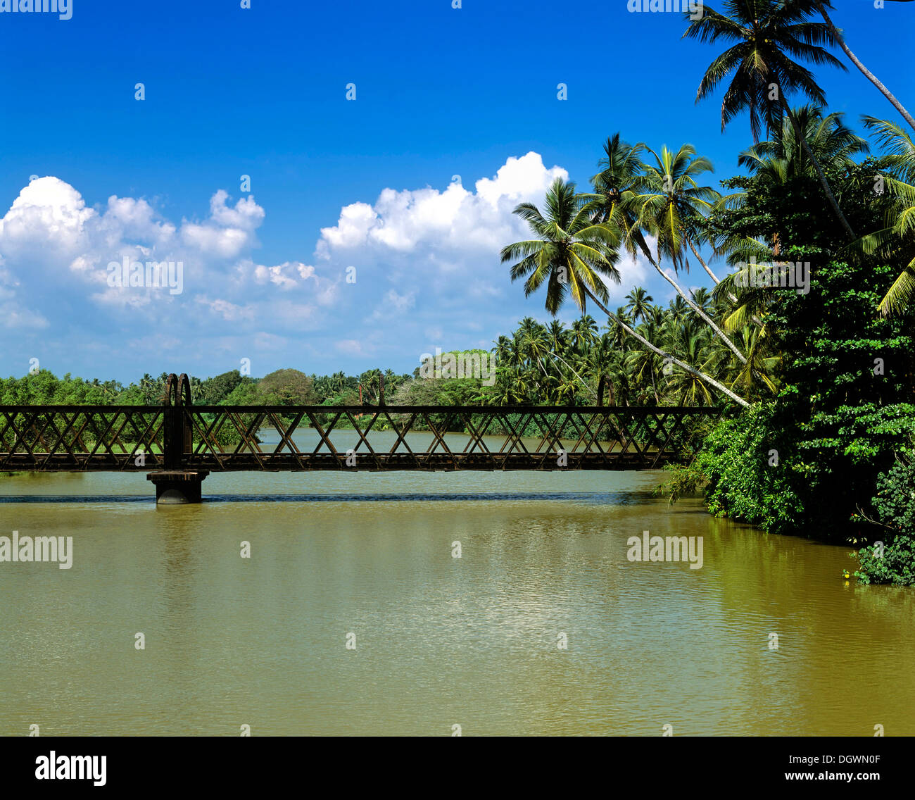 Kalutara bridge hi-res stock photography and images - Alamy