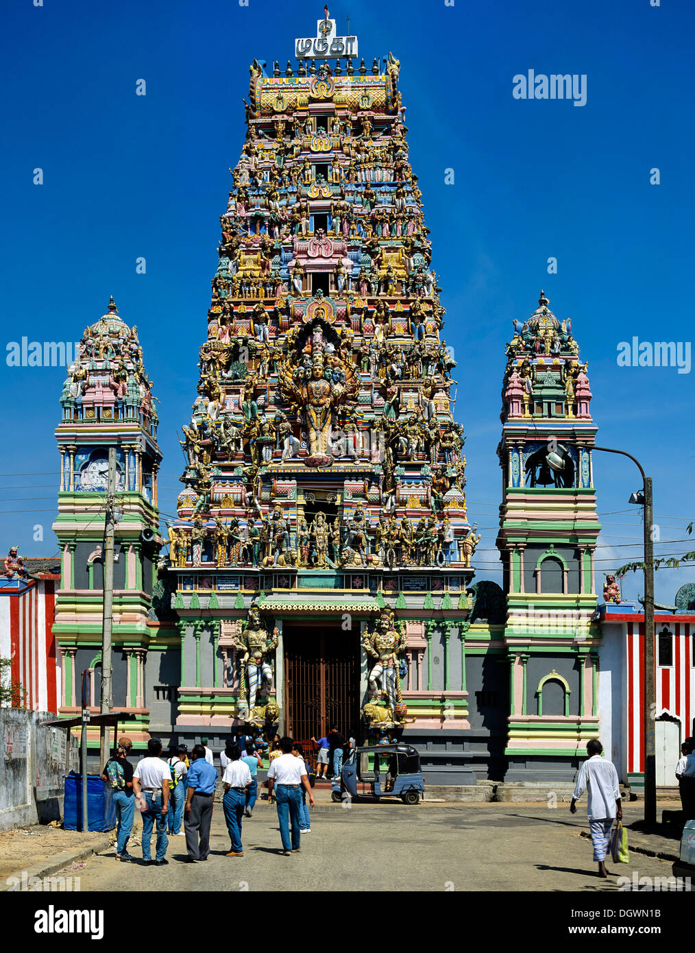 Gopuram or gate tower at the entrance to the Hindu temple of Colombo II ...