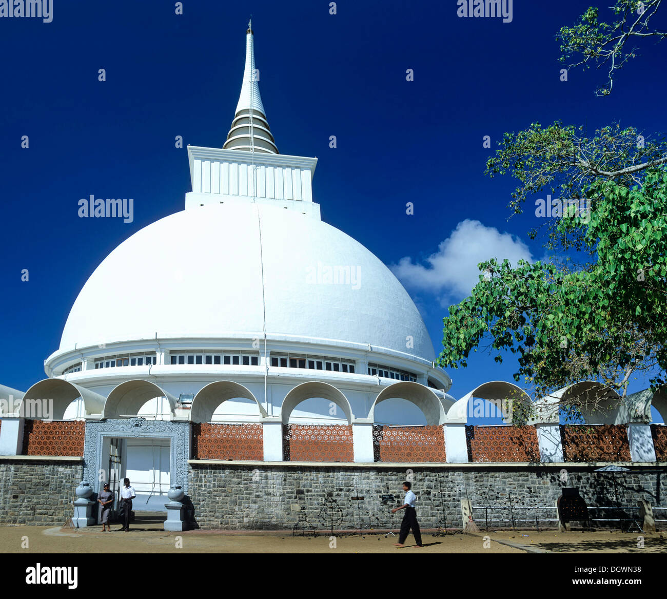 Gangatilaka vihara temple hi-res stock photography and images - Alamy