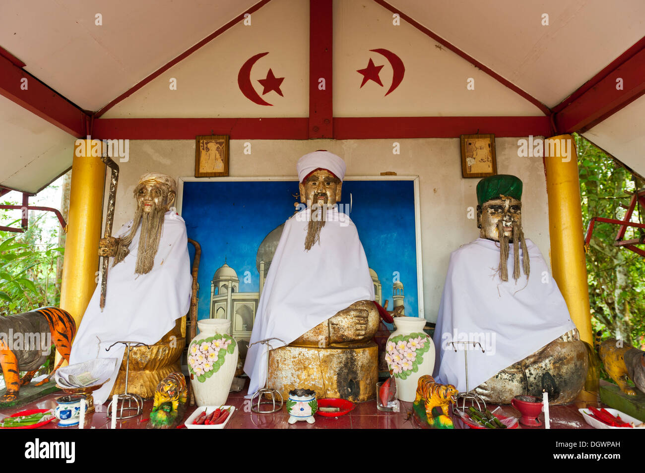 Islamic shrine, historic center, Phuket, Thailand Stock Photo - Alamy