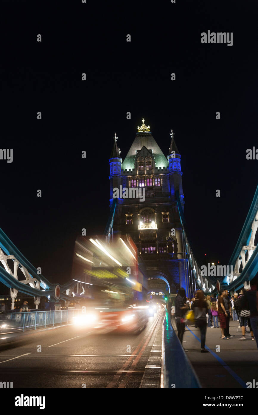 Blurred bus london bridge bus hi-res stock photography and images - Alamy