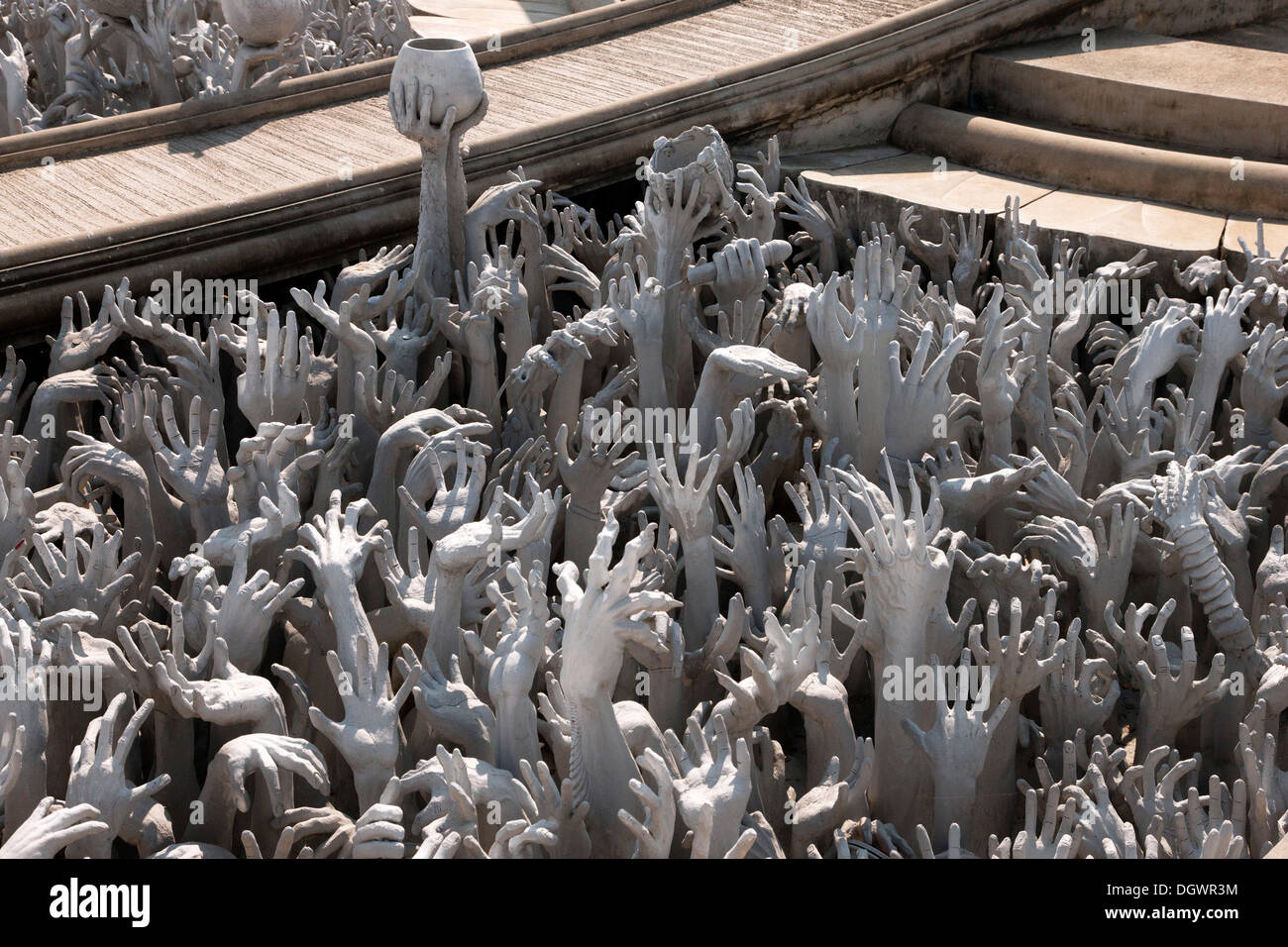 Hand hands sculpture hi-res stock photography and images - Alamy