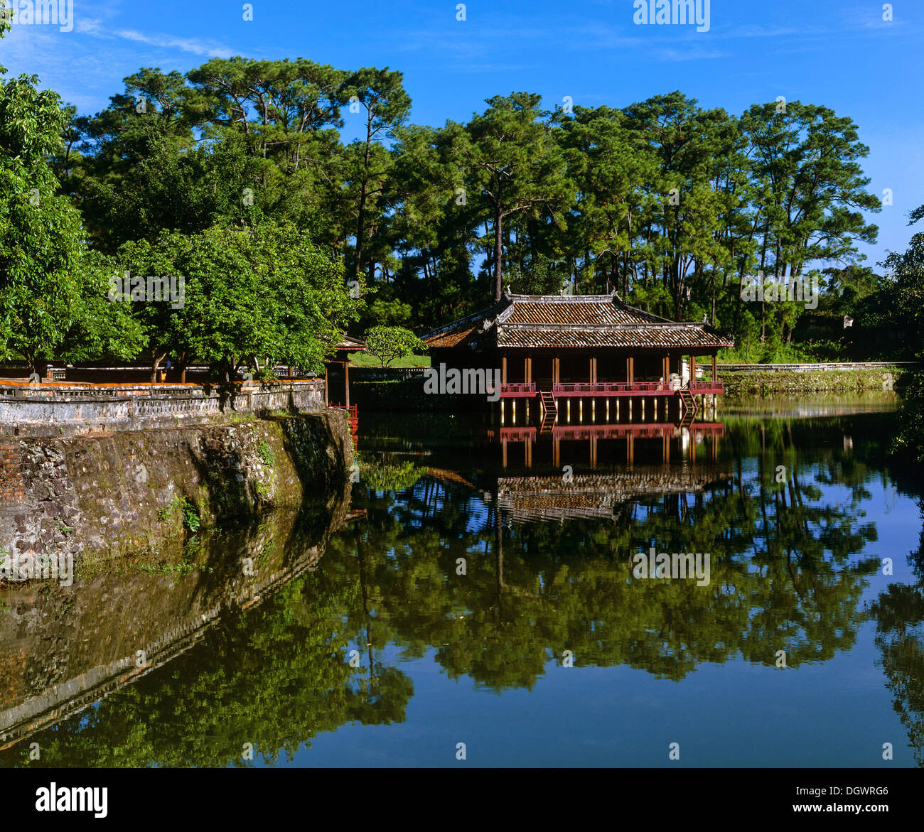 Xung Khiem Pavilion on Luu Khiem Lake, Tomb of Emperor Tu Doc, Hue ...