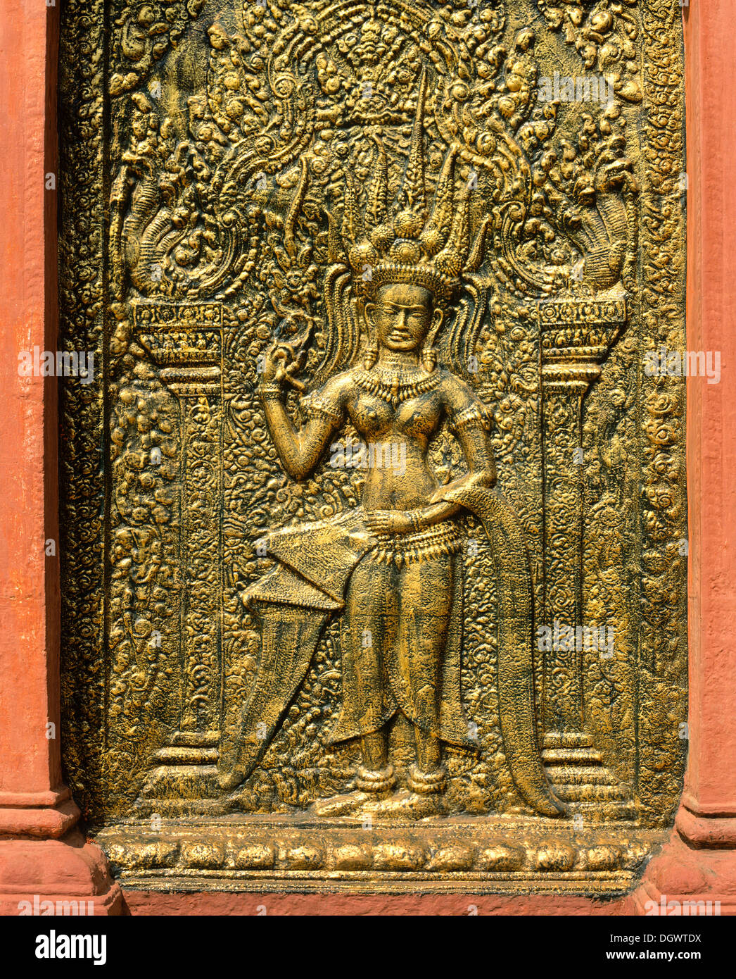 Apsara relief at Wat Phnom, Phnom Penh, Phnom Penh Province, Cambodia Stock Photo - Alamy