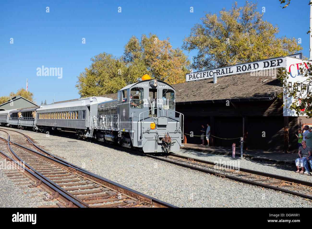 Central pacific railroad hi-res stock photography and images - Alamy