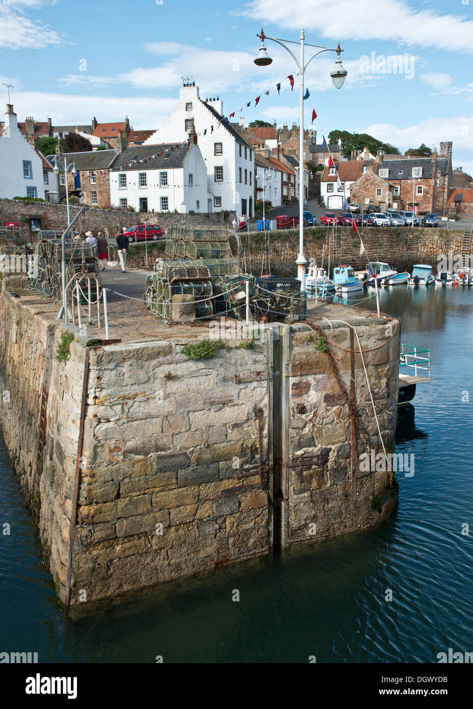 Historic harbour scotland hi-res stock photography and images - Alamy
