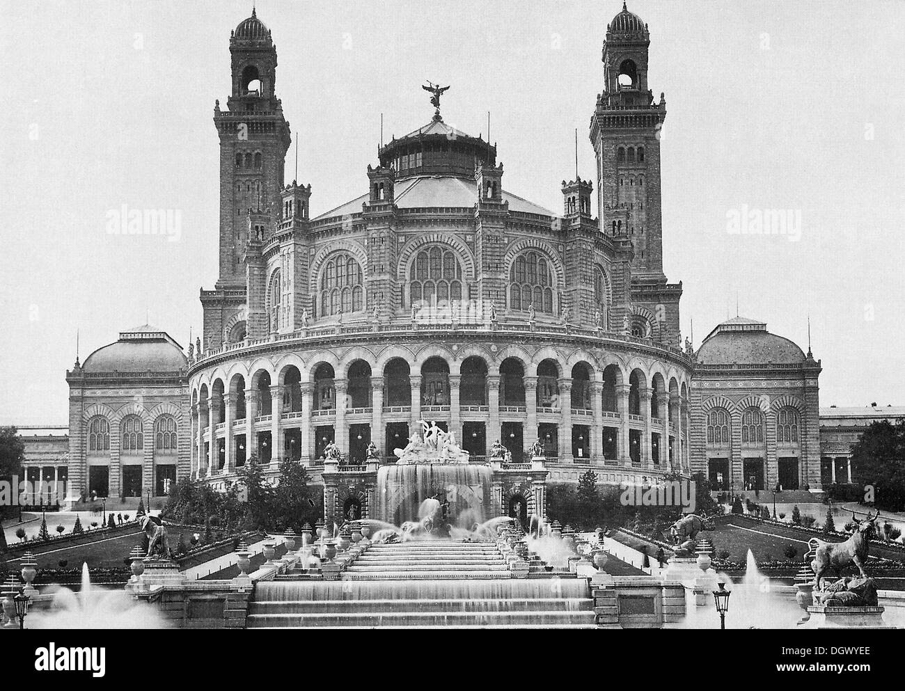 Old photograph of Trocadéro palace, Paris, 1890 Stock Photo - Alamy