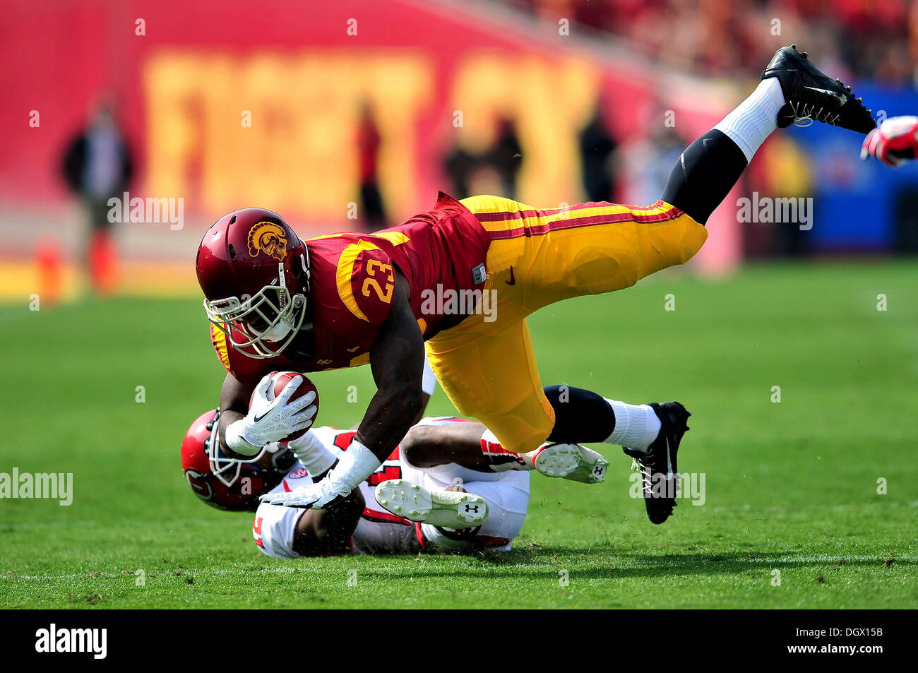 Los Angeles, CA, USA. 26th Oct, 2013. USC Trojans running back Tre ...