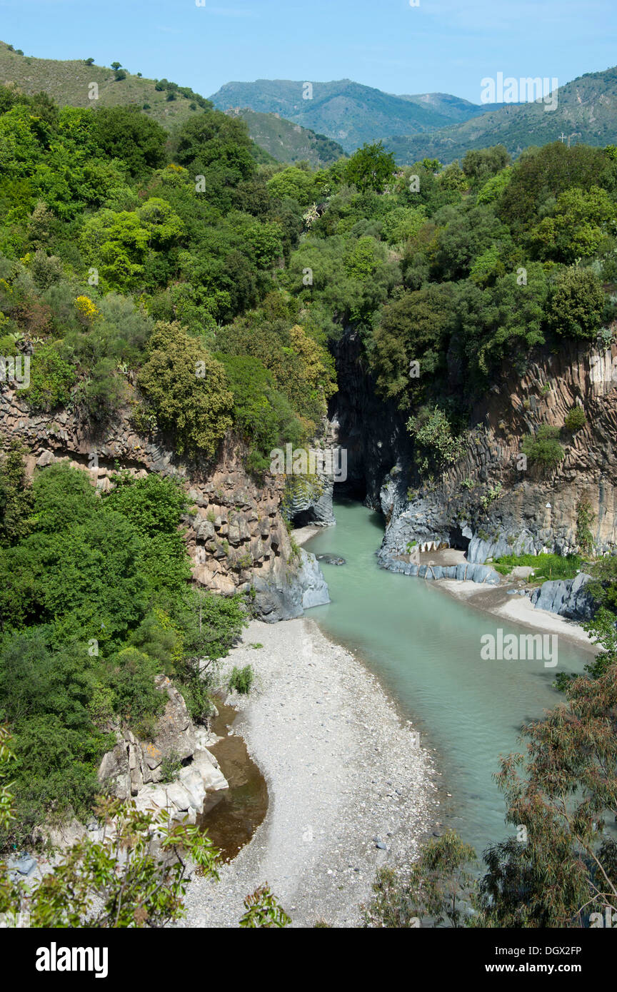 Gole dell'Alcantara, Gole di Larderia, Alcantara Gorge, river, Sicily ...