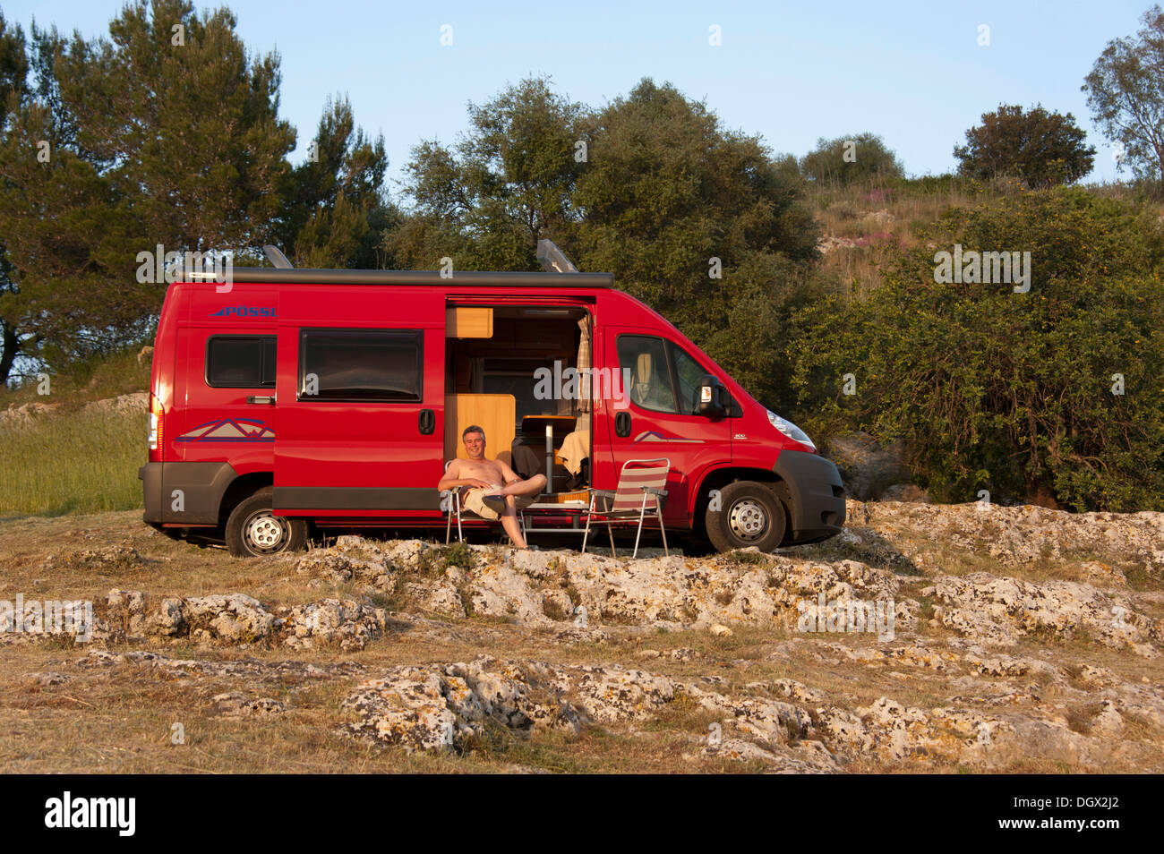 Van camp italy hi-res stock photography and images - Alamy