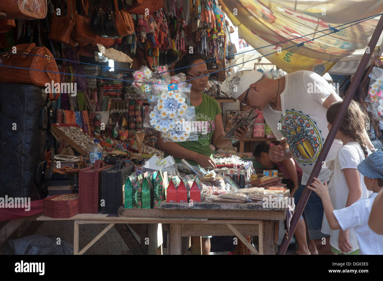 Open items hi-res stock photography and images - Alamy