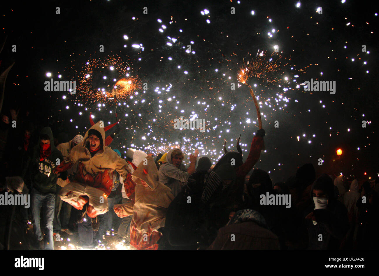 Group run through tunnel hi-res stock photography and images - Alamy