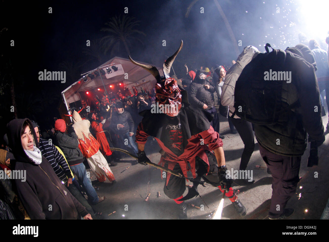 Group run through tunnel hi-res stock photography and images - Alamy