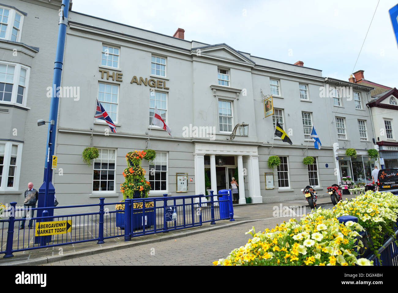Angel hotel abergavenny hi-res stock photography and images - Alamy