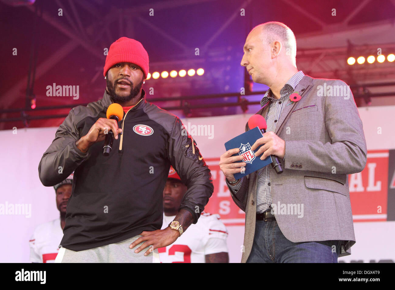 Trafalgar Square, London, UK. 26th Oct, 2013. 49ers Donte Whittner at ...