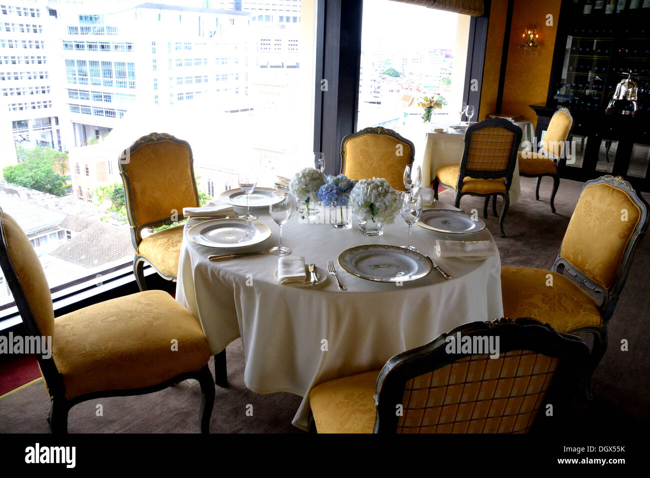 French restaurant high class not table hi-res stock photography and ...