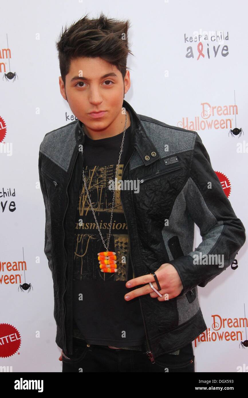 Los Angeles, California, USA. 26th Oct, 2013. Skye Stevens attends The ...