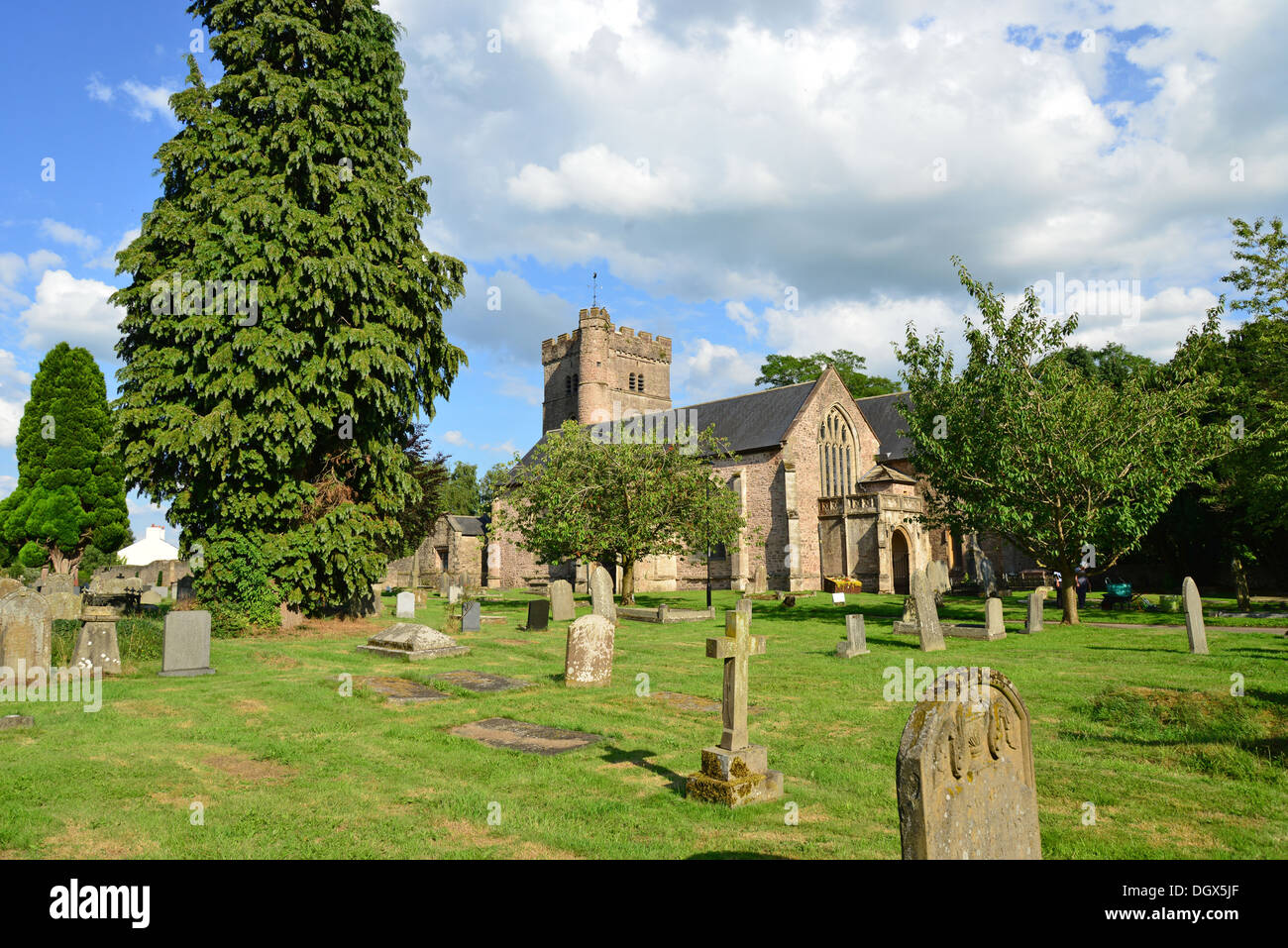 Small town churches hi-res stock photography and images - Alamy