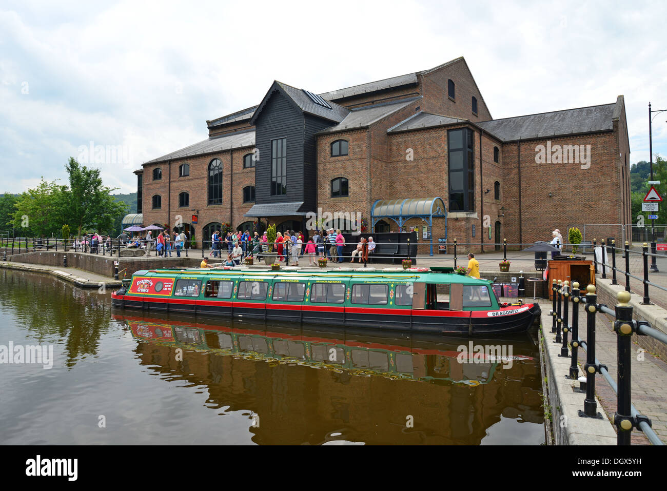 Brecon beacons canal boat hi-res stock photography and images - Alamy