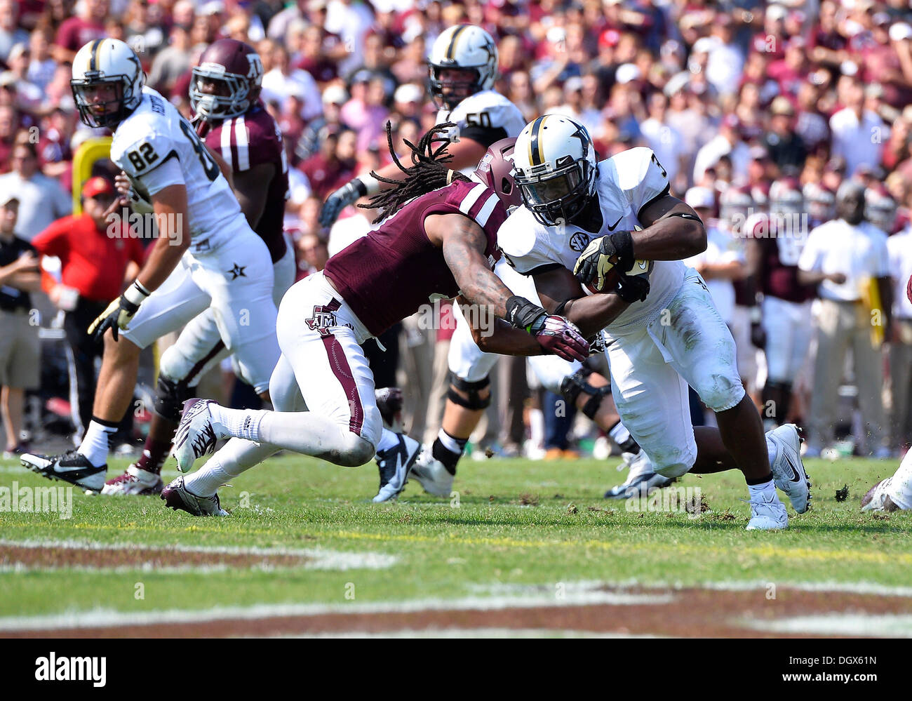 College Station, TX, USA. 26th Oct, 2013. Vanderbilt running back ...