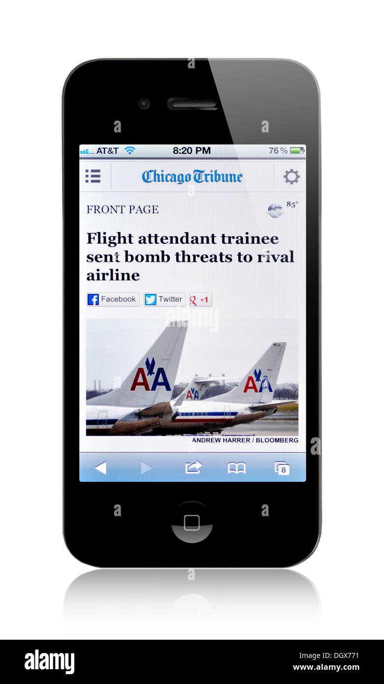 iPhone screen showing Chicago Tribune newspaper website Stock Photo - Alamy