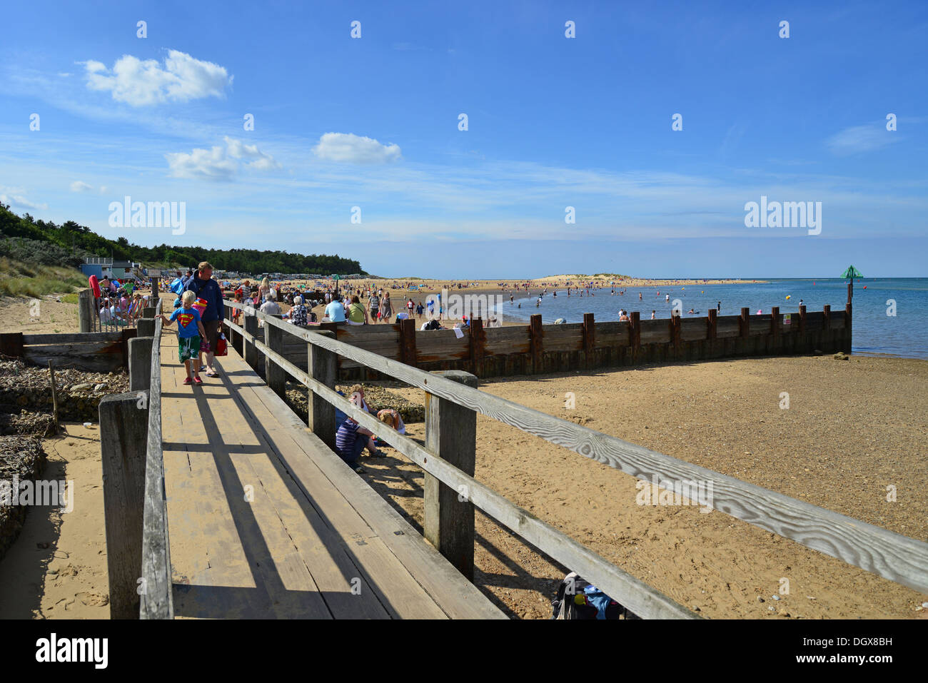 Busy walkways hi-res stock photography and images - Alamy