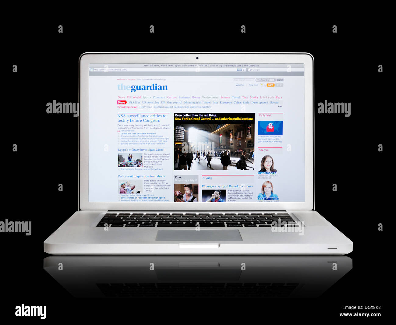 Guardian website on laptop screen Stock Photo - Alamy