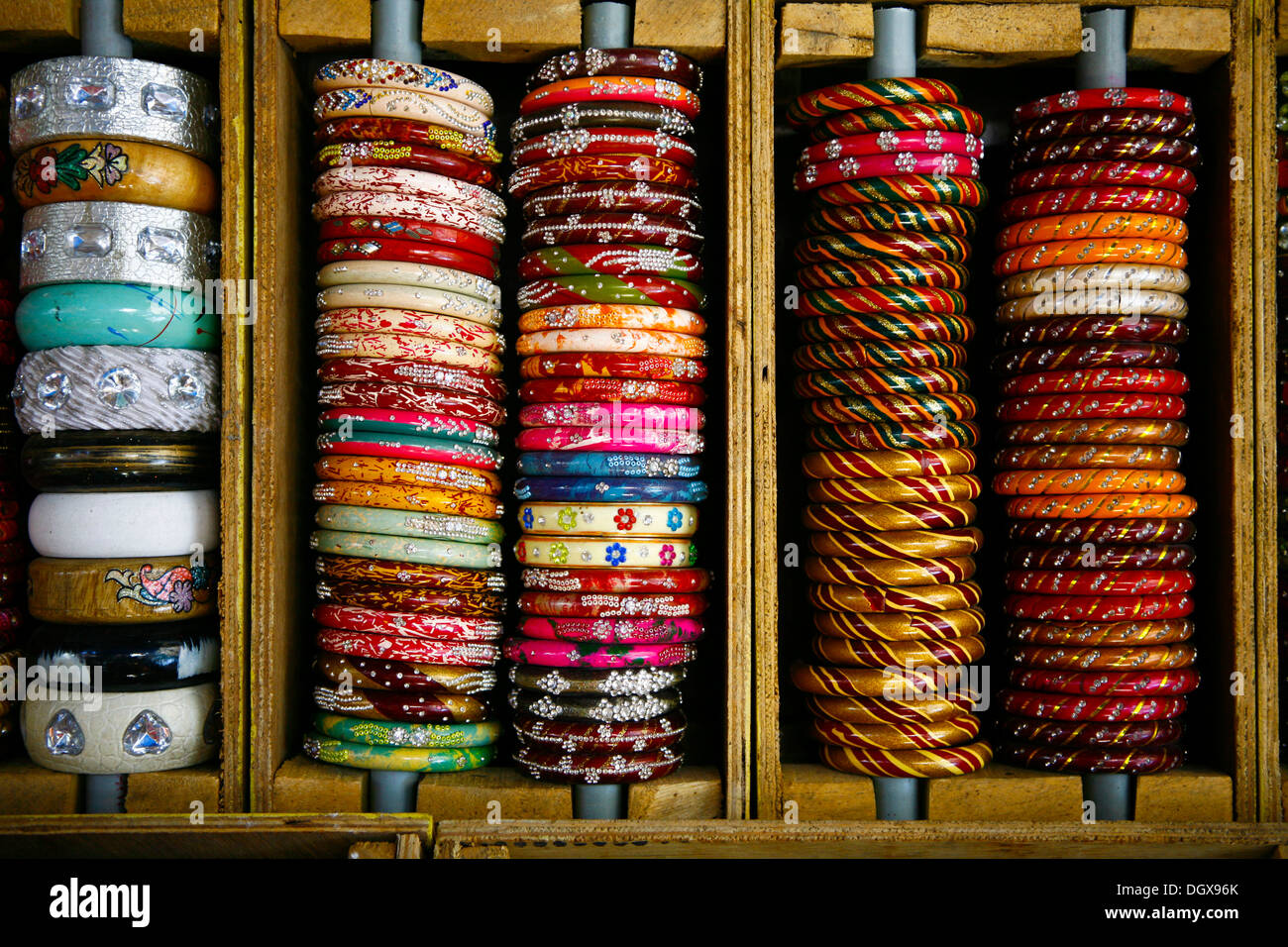 Traditional colourful Indian bangles for sale, Bundi, Rajasthan, India ...
