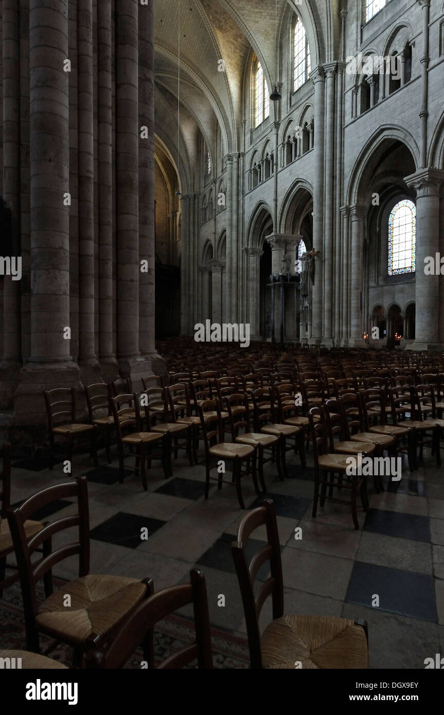 Cathedral of Saint-Étienne or Sens Cathedral, Sens, France Stock Photo ...
