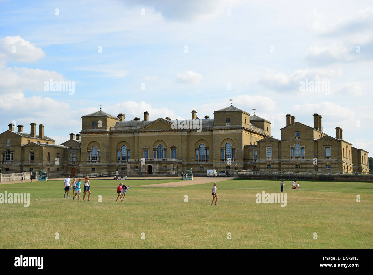 Holkham village hi-res stock photography and images - Alamy
