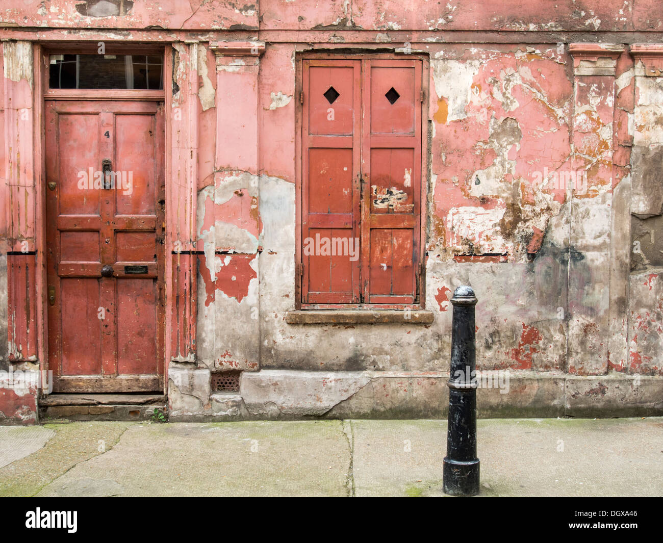 Front of a Victorian house in Spitalfields, London Stock Photo - Alamy