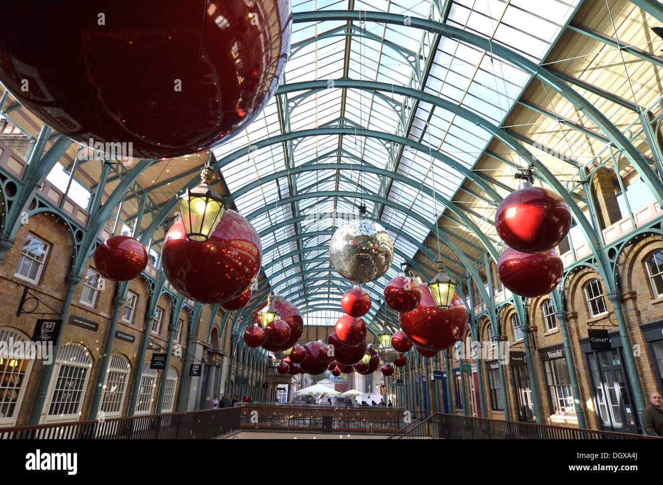 kings cross at night Stock Photo - Alamy